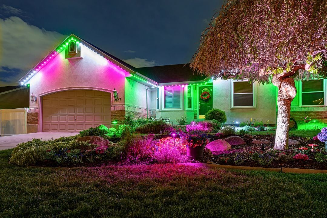 Color Changing Outdoor Lighting | LED Bright Landscape Lights | Trimlight