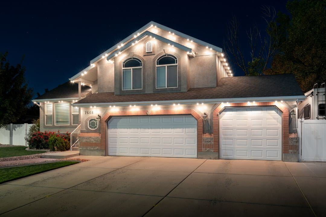Why Trimlight’s 3L Bulbs Outshine Flat Disc-Shaped Lights
